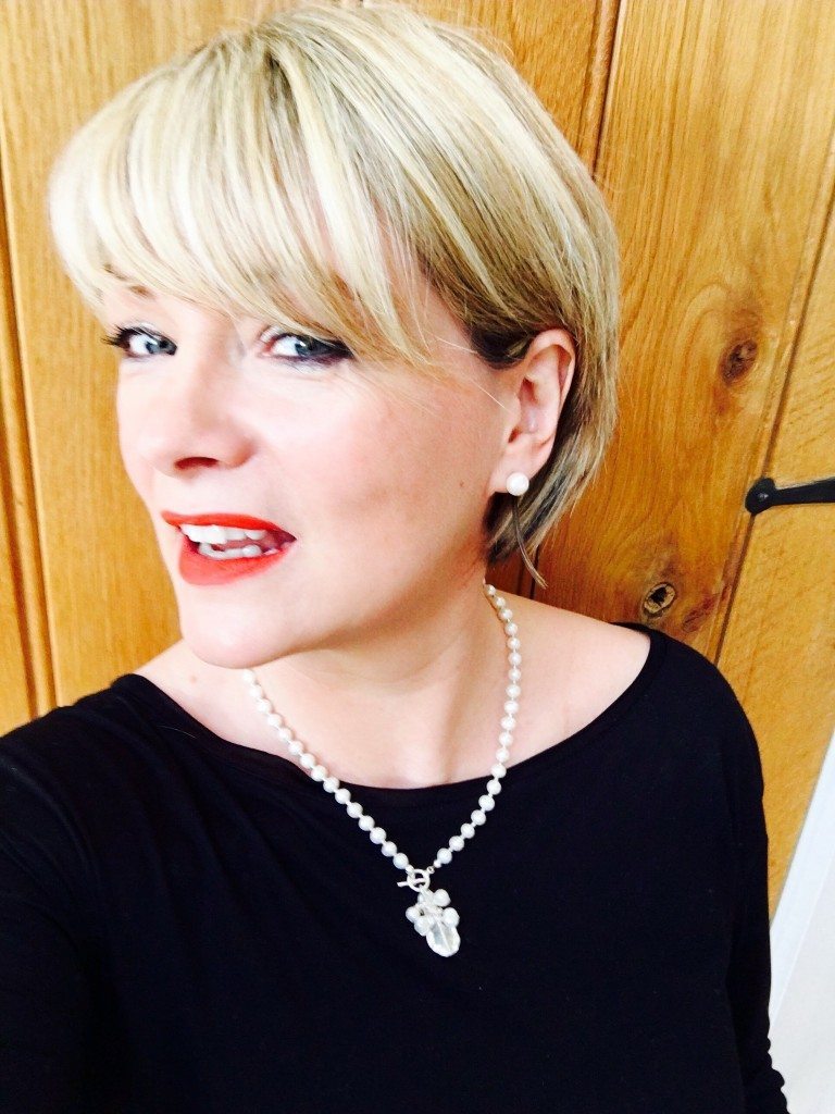 How to wear pearls after 40