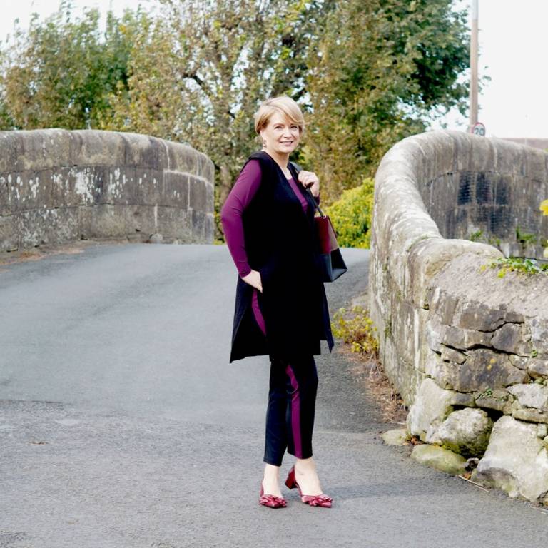 Side stripe trousers, a great solution... and a midlife wedding ...