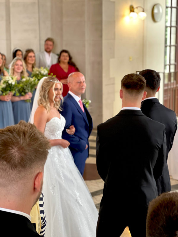 Love & marriage - the joy of a simple wedding - Midlifechic