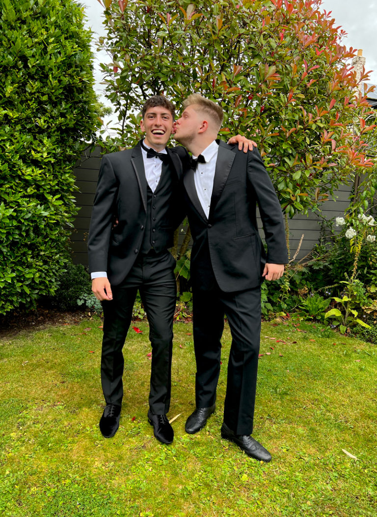 Love & marriage - the joy of a simple wedding - Midlifechic