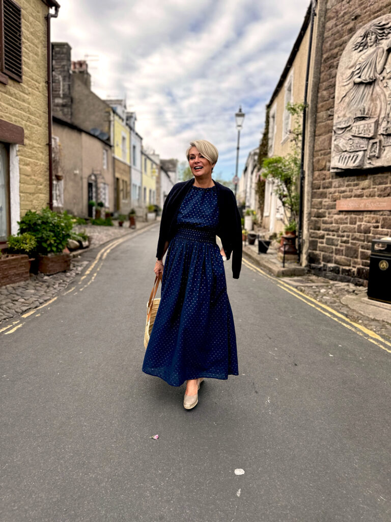 Summer outfits for different occasions - Midlifechic