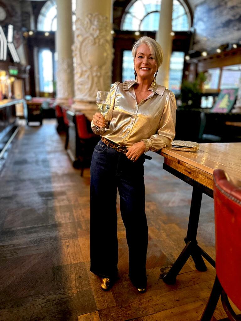 Making midlife outfits stand out - Midlifechic