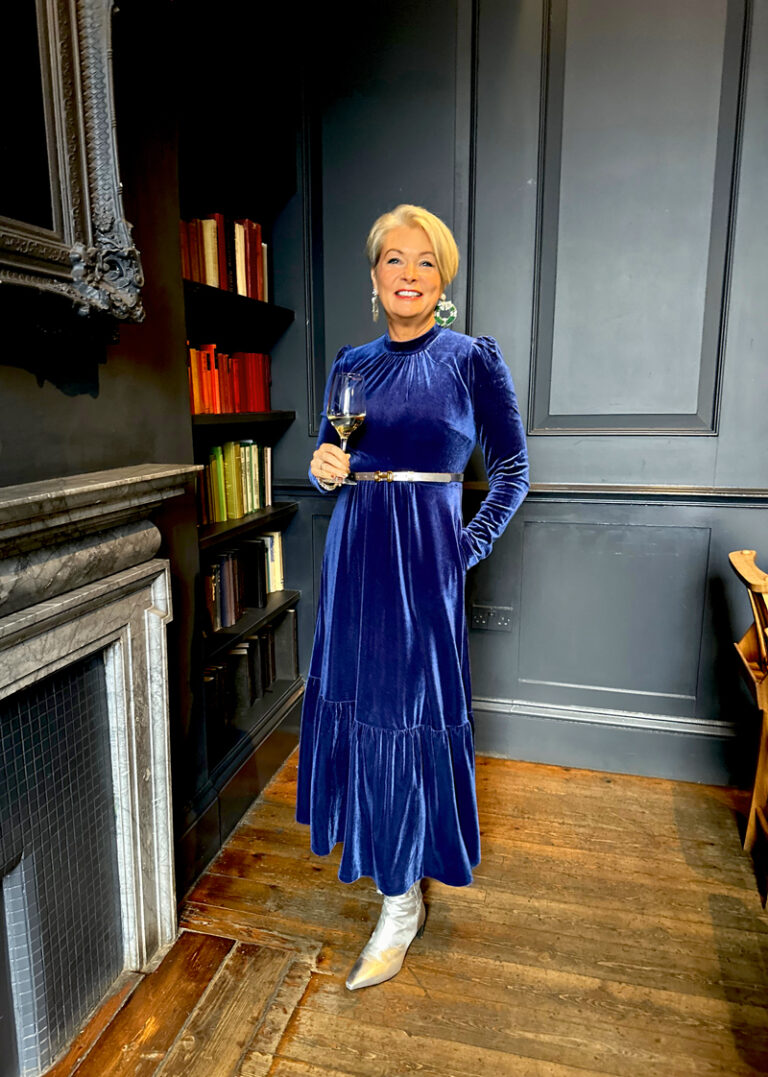 Making midlife outfits stand out - Midlifechic