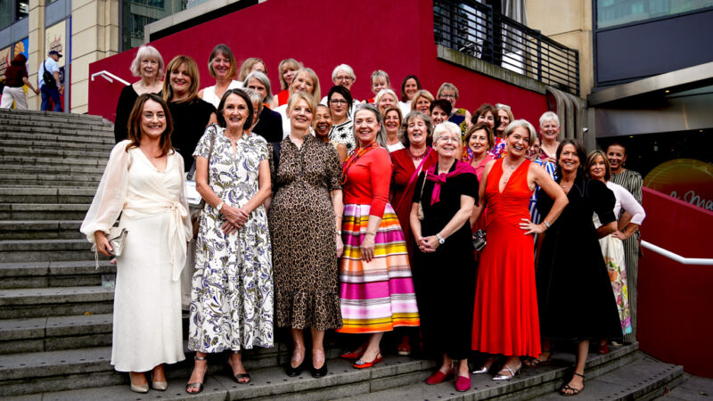 Midlifechic - The thinking woman's style blog